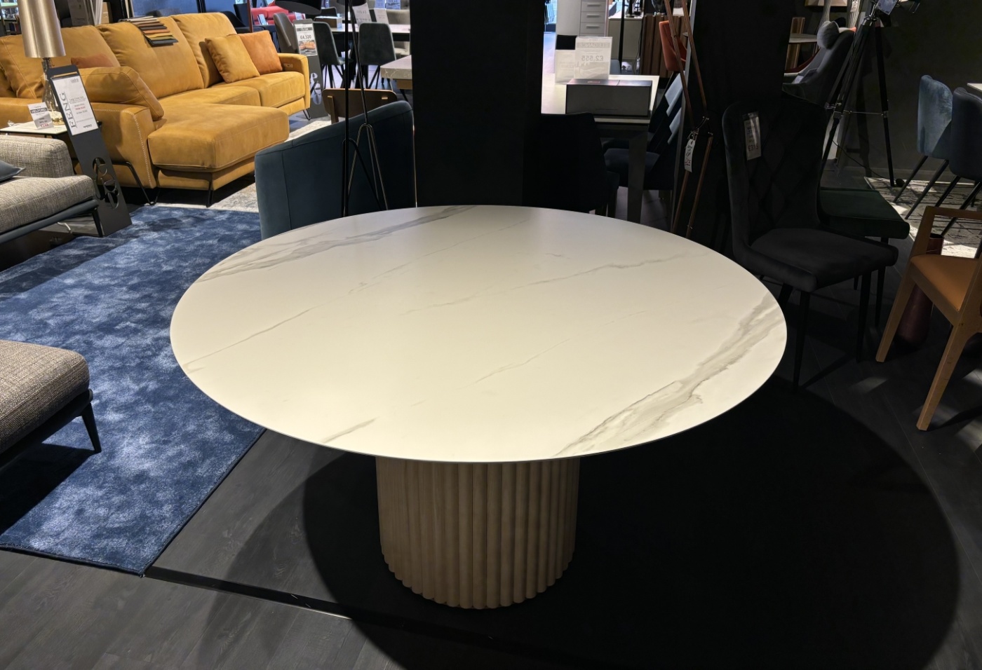Ex-Display Loen Round Dining Table - White | Cadira