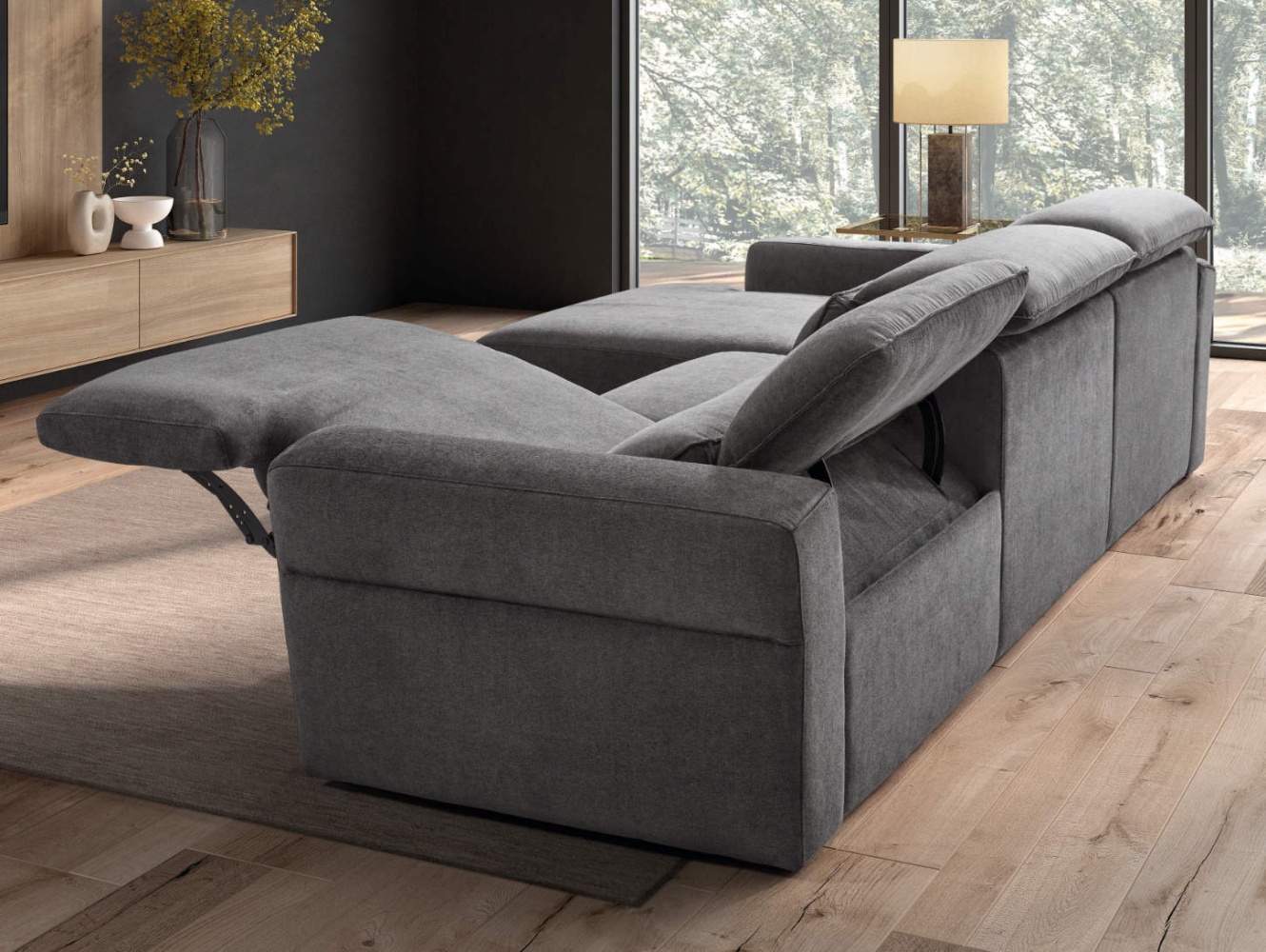 Trevi Luxury Modern Sofa with Chaise | cadira