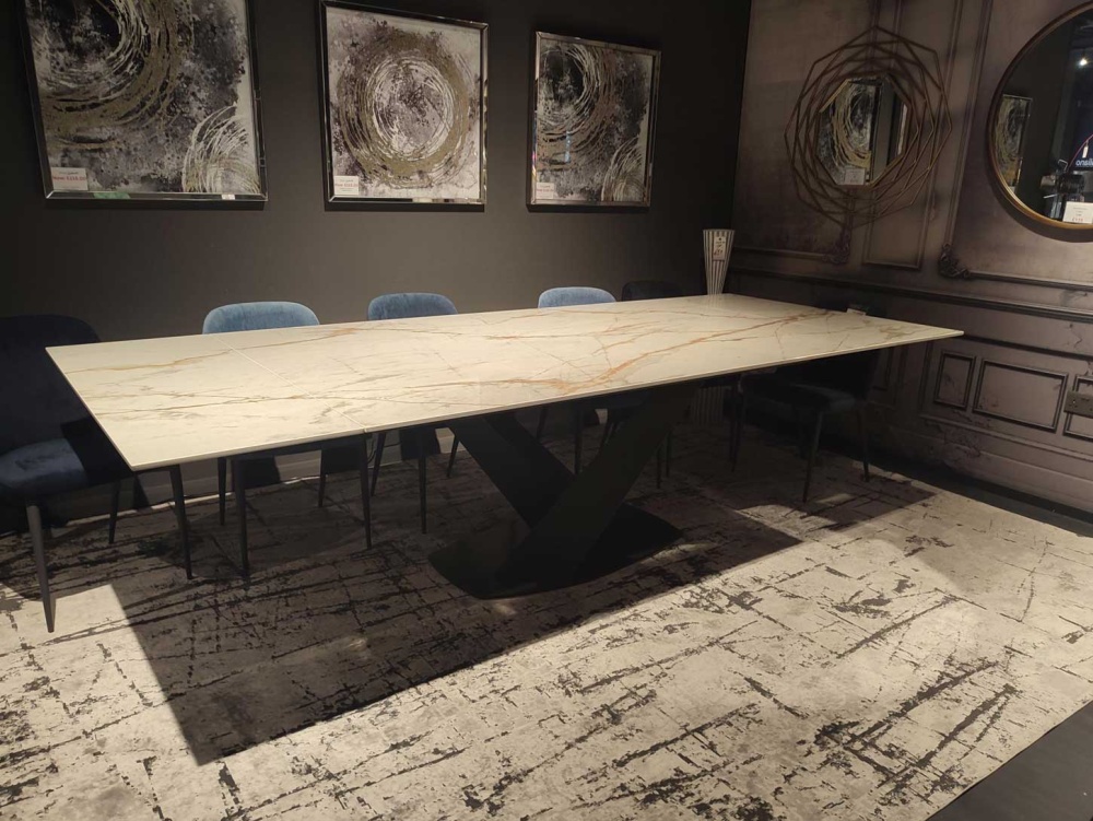 Ex-Display Dining Tables | cadira