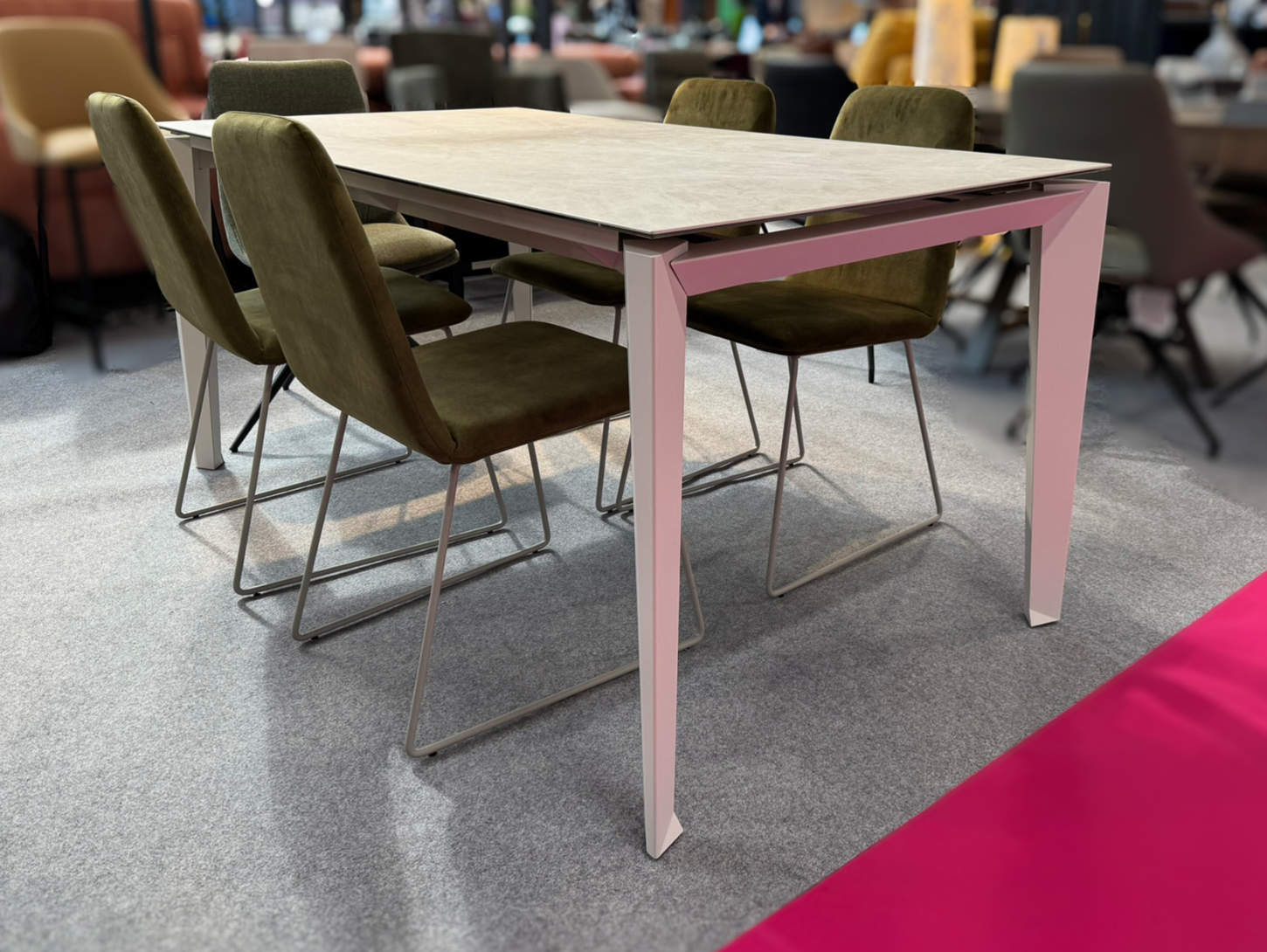 Ex-Display Iconic Extendable Table - White Marble | Cadira