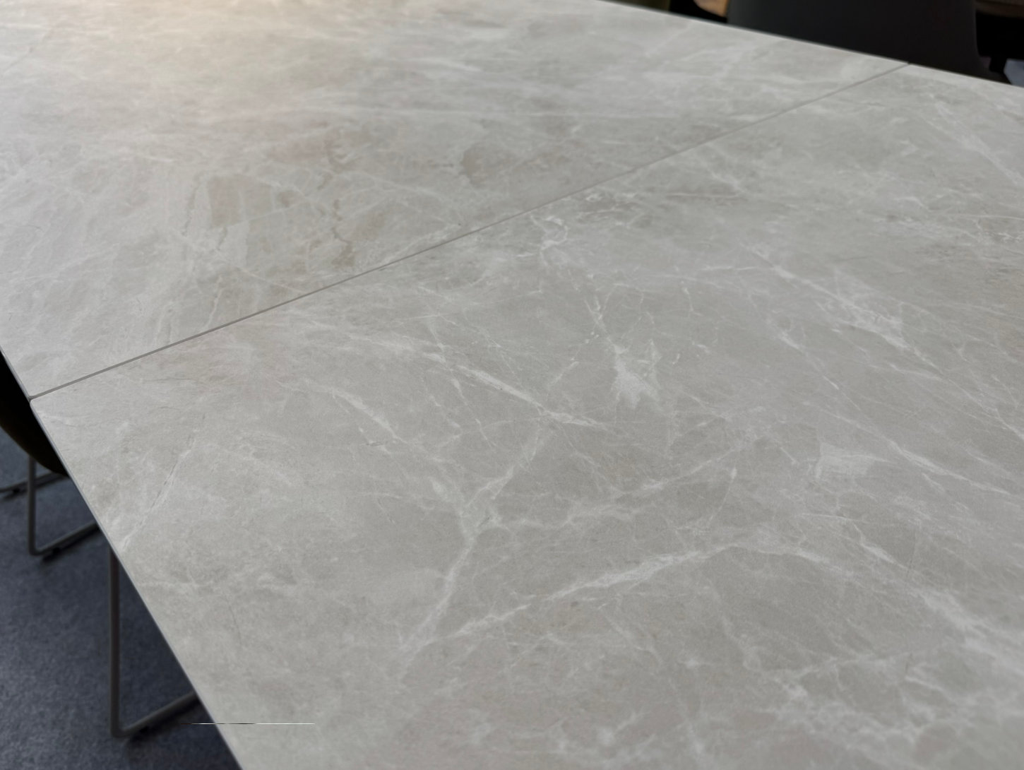 Ex-Display Iconic Extendable Table - White | Cadira