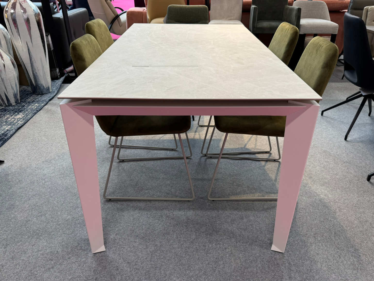 Ex-Display Iconic Extendable Table - White | Cadira