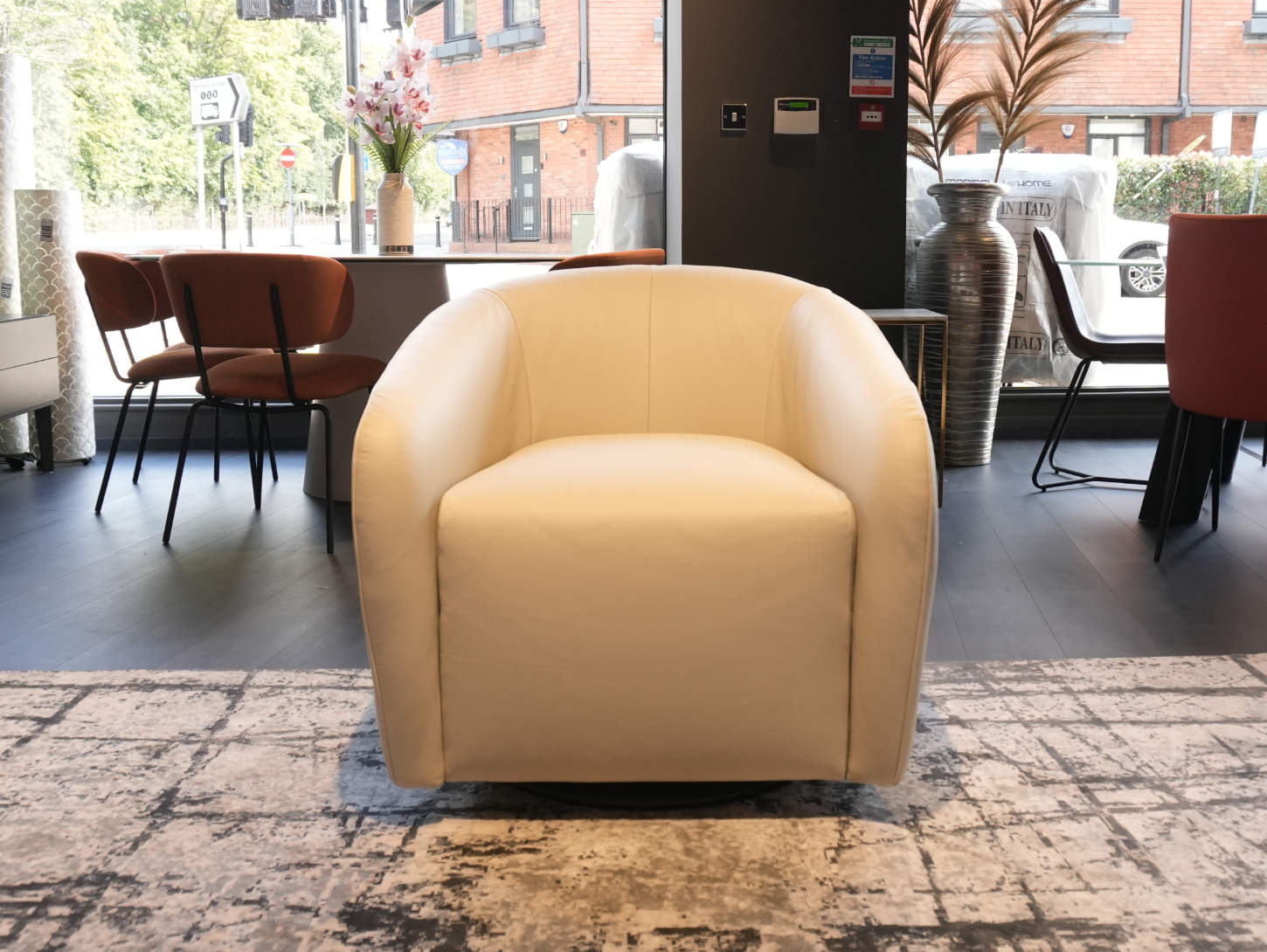 Ex-Display Augusta Swivel Armchair | cadira