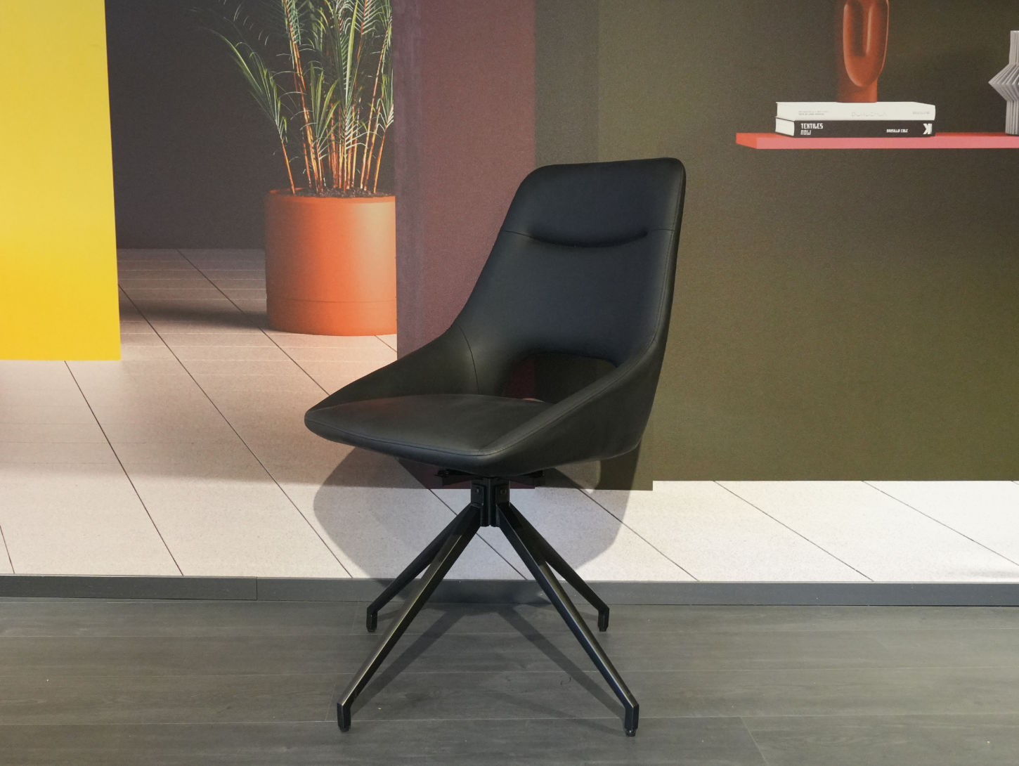 Ex-Display Axis Set of 2 Swivel Chairs - Black | Cadira